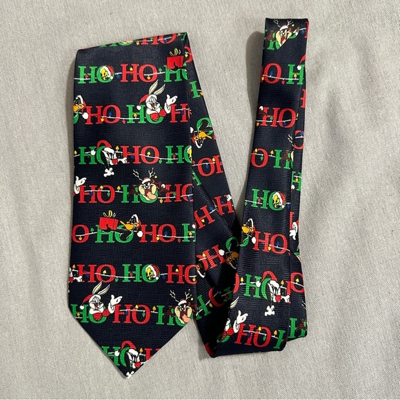 Warner Bros. | Accessories | Looney Tunes Ho Ho Ho Christmas Necktie ...